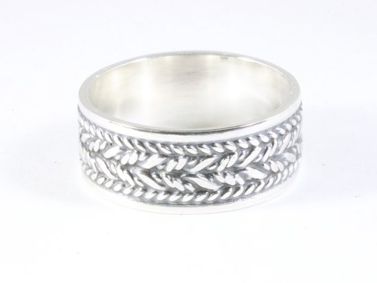 Zware zilveren ring met kabelpatroon - maat 20 | bol