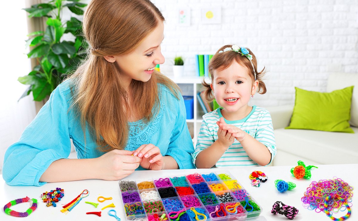 10000+ Loombandjes - loom elastiekjes - 28 kleuren - opbergdoos - loom ...
