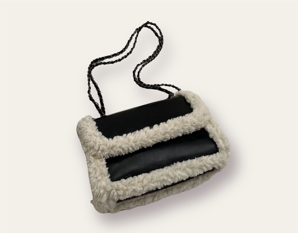 Black fluff schoudertas - fanciy.nl - black - zwart - teddy - teddy ...