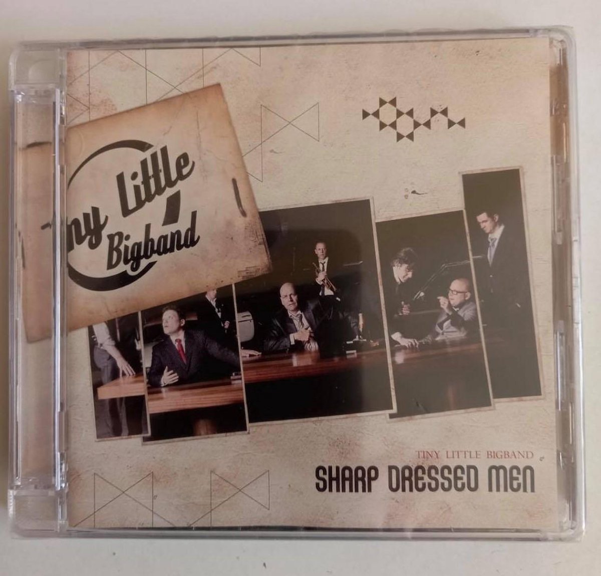 Sharp Dressed Men, Tiny Little Bigband | CD (album) | Muziek | bol.com