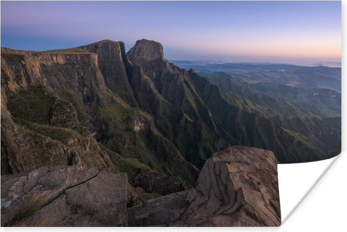 Ochtendschemering over de Drakensbergen en de Tugela-waterval in Afrika ...