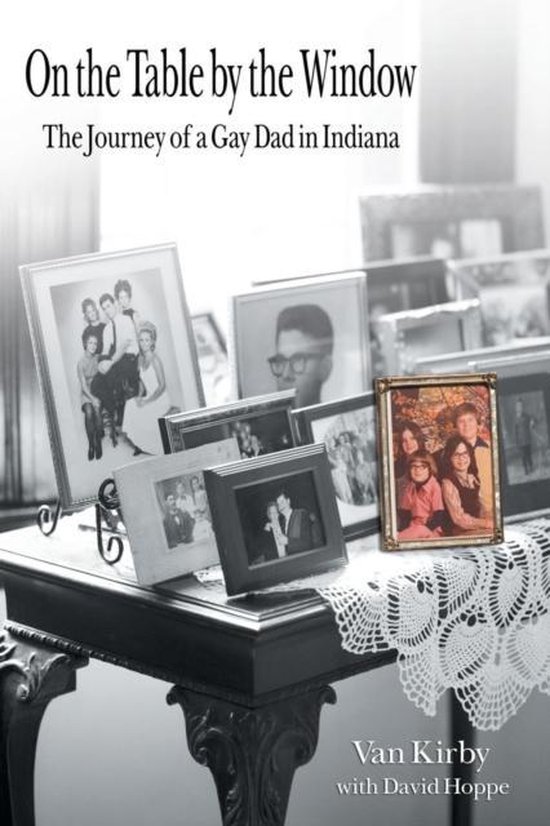 On the Table by the Window, van Kirby | 9781457522710 | Boeken | bol