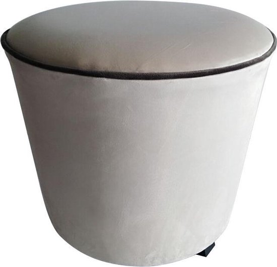 POEF MET ZWARTE POTEN | bol