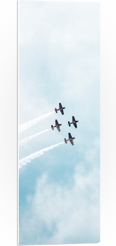 WallClassics - PVC Schuimplaat - Vier Zweefvliegtuigen met Witte Rook ...