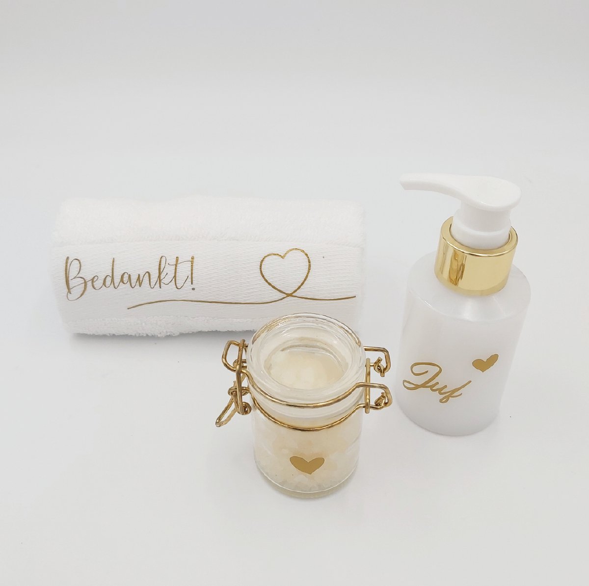 Juf cadeautje - verwensetje met gastendoekje + flesje handzeep + potje ...