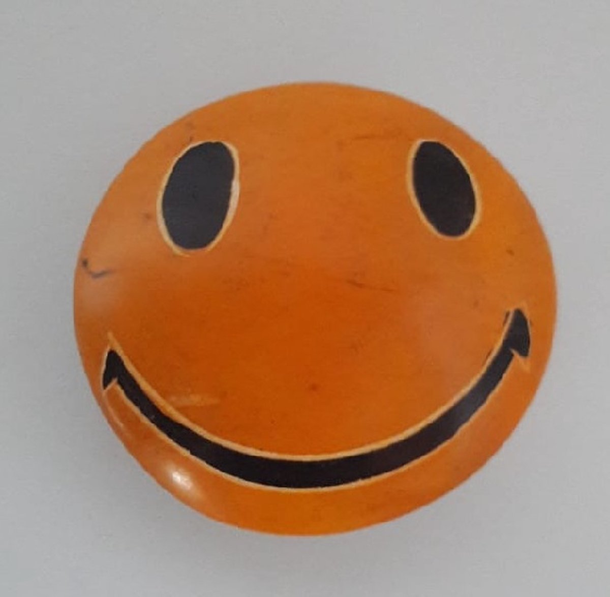 Nog meer sfeer in uw woonomgeving met deze prachtig handgemaakte smiley ...