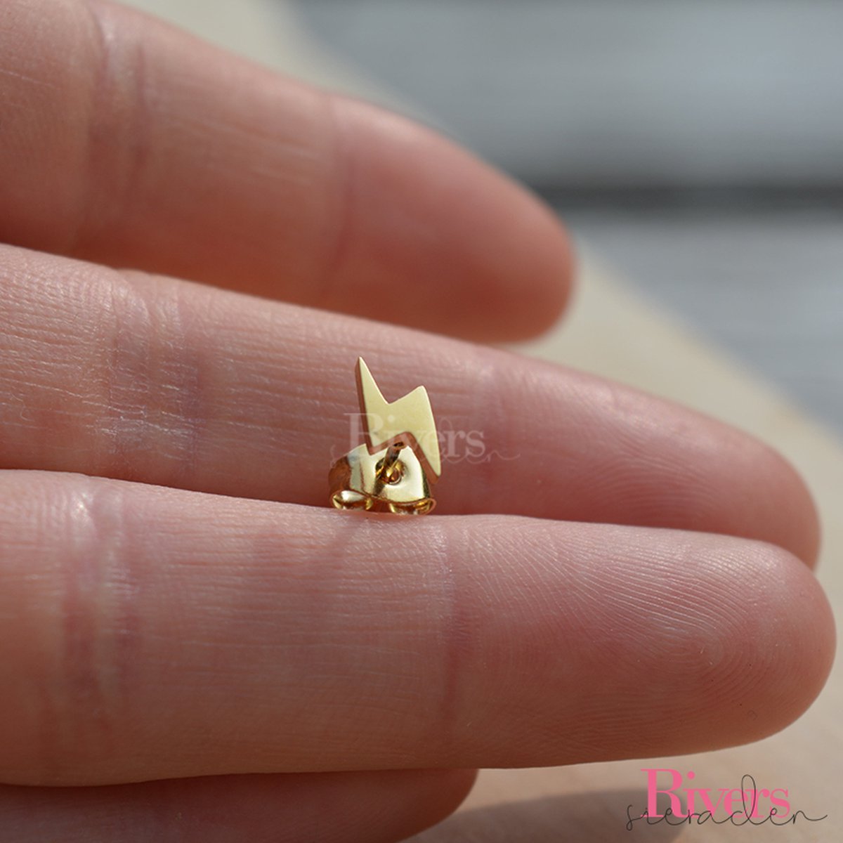 Rvs – bliksem – studs – stainless steel earrings - knopjes - oorbellen ...