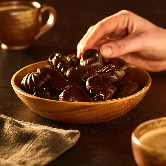 Guylian Chocolate Seashells Dark Praliné - chocolade pralines - pure ...