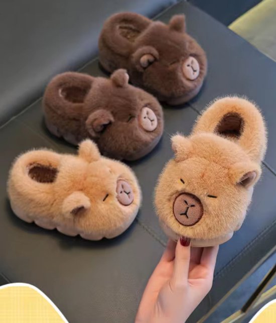 Donkerbruine sloffen van Baby-slofje voor kinderen - Capibara ...