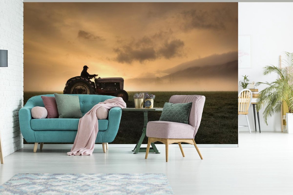 Behang - Fotobehang Trekker - Boer - Mist - Breedte 525 cm x hoogte 350 ...