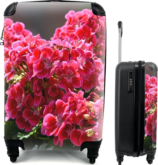 MuchoWow® Koffer - Rode geranium bloemen in een tuin - Past binnen ...