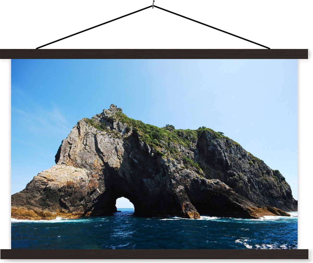 Beau rocher dans l'eau à la baie des îles en Nouvelle-Zélande affiche ...