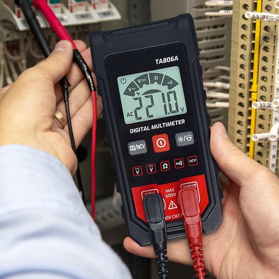 Digitale Multimeter en Spanningsmeter voor Nauwkeurige Metingen in de ...