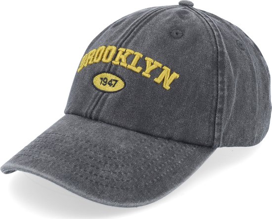 Hatstore- Brooklyn Washed Black Dad Cap - Iconic Cap | bol