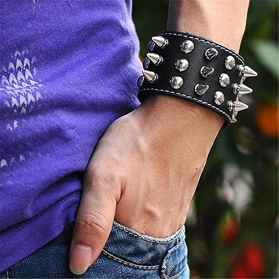 Punk Rocker - ArmbandVvoor Volwassenen - Klinknagel Armband - Gothic ...