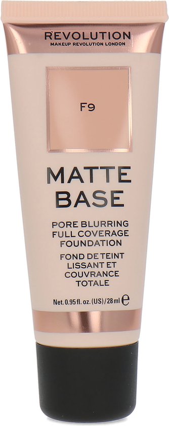 Makeup Revolution Matte Base Pore Blurring Full Coverage Foundation ...