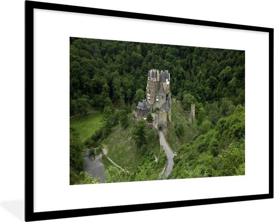 Fotolijst incl. Poster - Een burcht uit de middeleeuwen gevestigd in ...