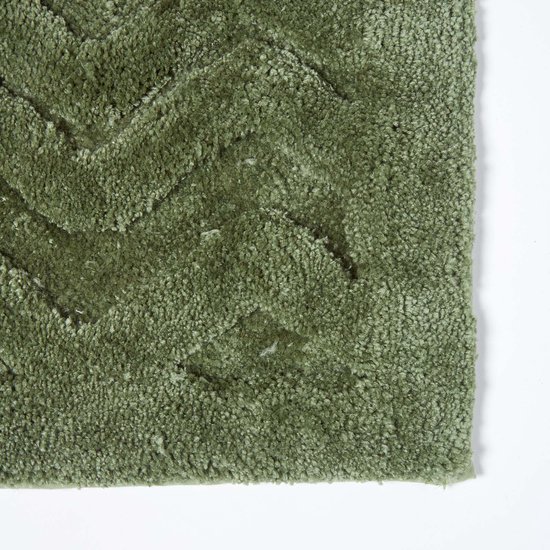 Homescapes groene Chevron antislip dieppolige badmat | bol