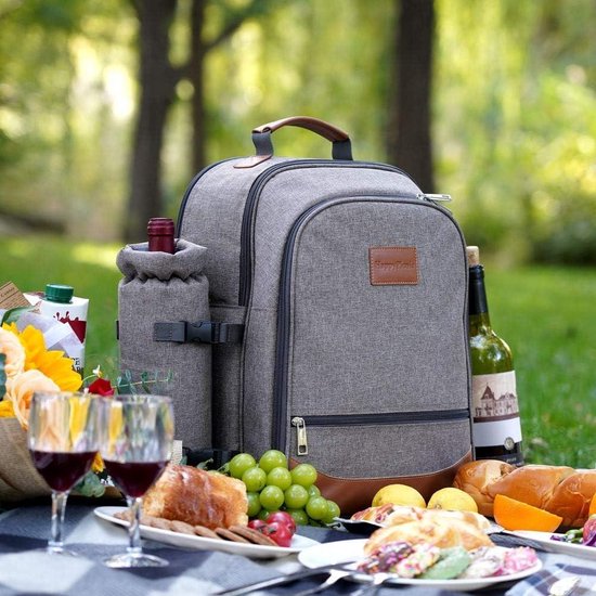 Insulated picnic backpack for 4 people with complete crockery ...