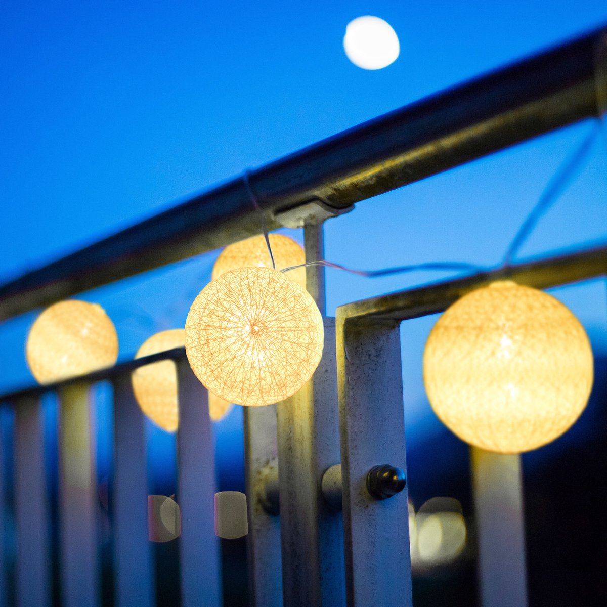 Relaxdays LED lichtsnoer met 10 ballen - sfeerverlichting ...