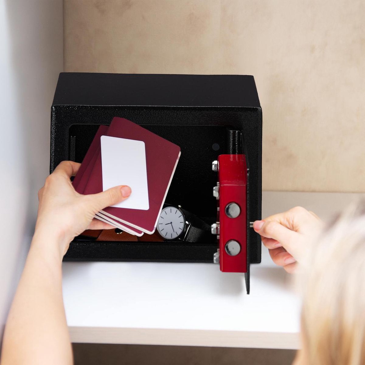 Relaxdays 2 x kluisje met sleutel - kluis voor thuis - privékluis ...