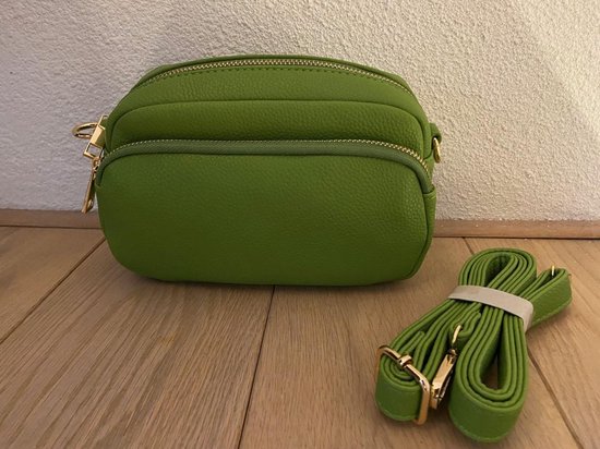 Groene Schoudertas met voorvak - Trendy Schoudertassen ...