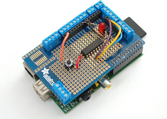 Prototyping Pi Plate Kit/Shield for Raspberry Pi van Adafruit 801 | bol