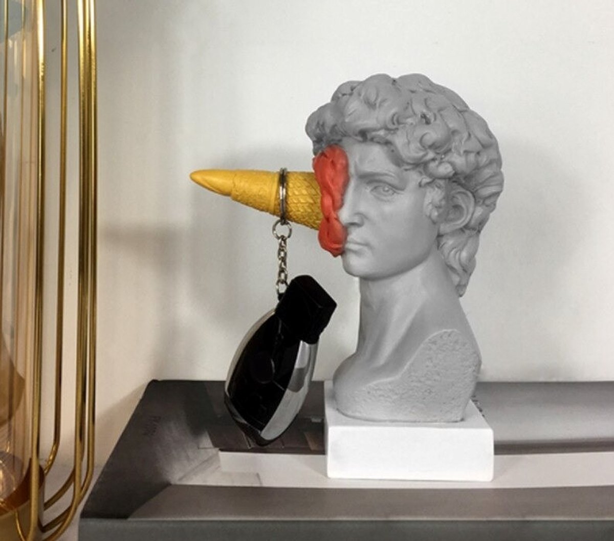 BaykaDecor - Uniek Beeld David Met Ijs In Het Gezicht - Woondecoratie ...