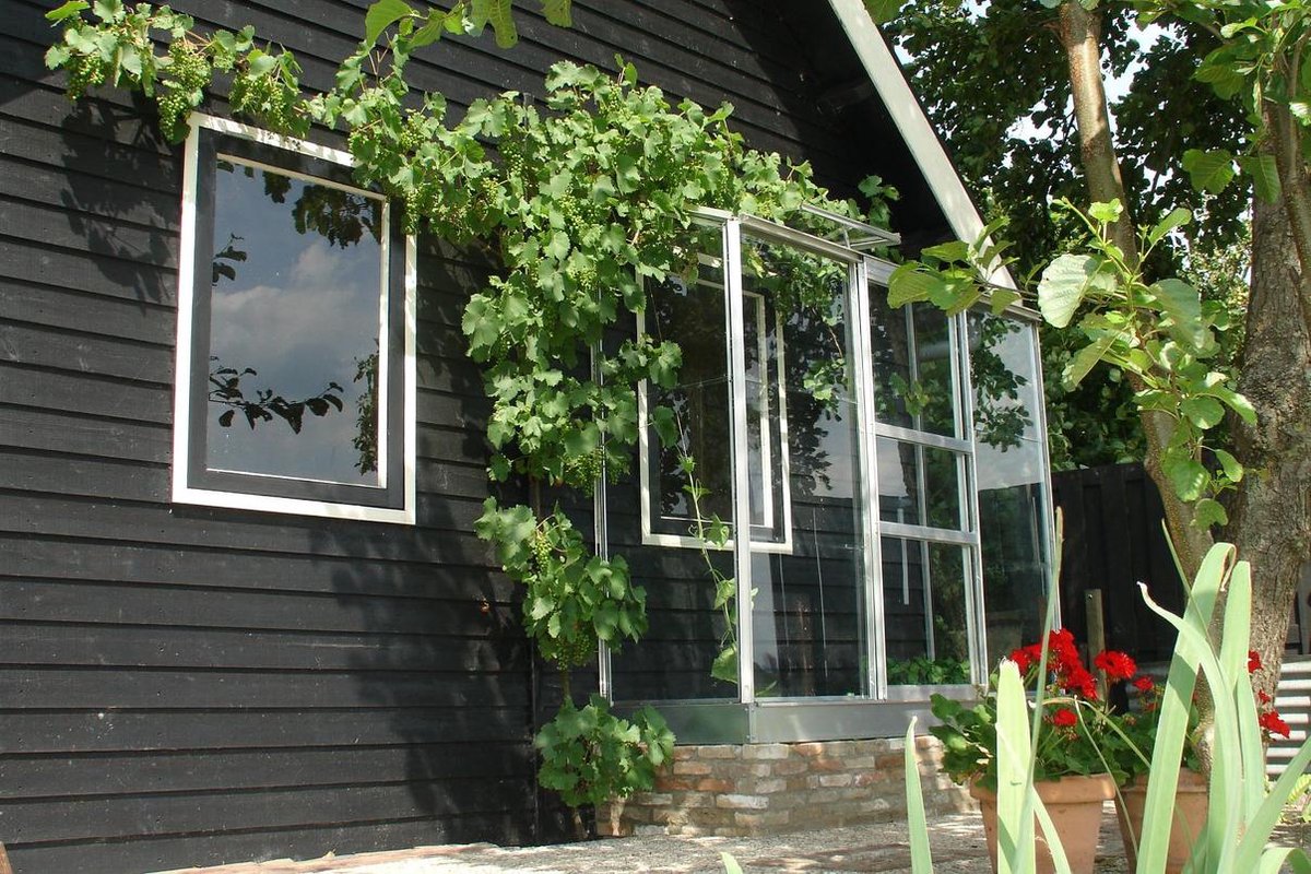 Muurkas 132x69x184cm (0,90m2) | bol.com