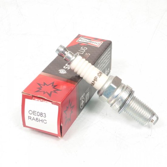 Bougie d'allumage Champion pour Moto Ducati 750 Monster Ie 2000 à 2002 ...