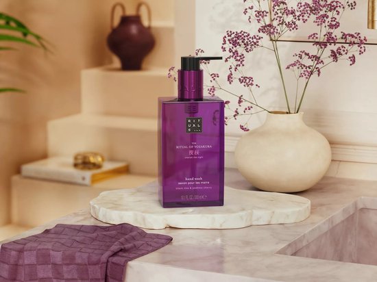 Rituals of Yozakkura - Hand Wash Handzeep 300 ml + Gift bag | bol