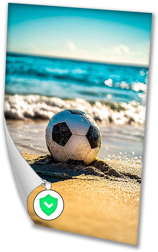 Voetbal op het strand - Strand wanddecoratie - Poster voetbal - Hyperrealisme -... | bol