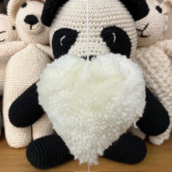 Luna-Leena duurzame hartjes slinger pom pom off white - 100% zachte wol ...