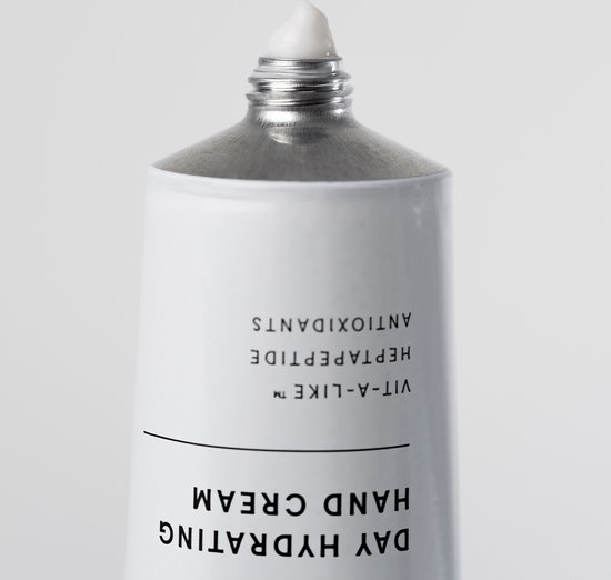 Gitti Day Hydrating Hand Cream - handbalsem - handbalm - handverzorging ...