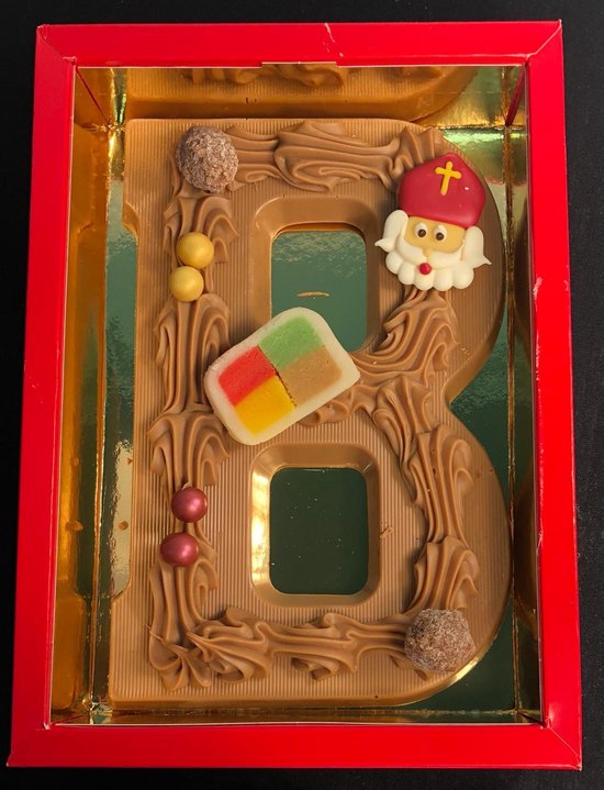 Ambachtelijk gemaakte chocoladeletter B melk gedecoreerd - 240 gram | bol