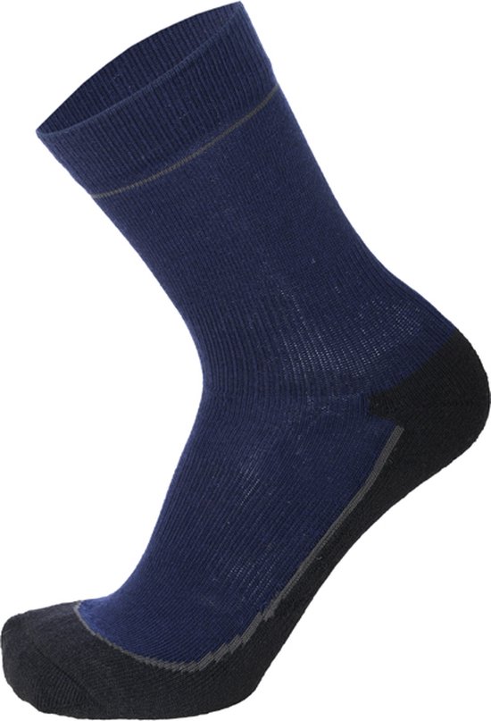 Mico - Medium weight short outdoor socks in primaloft - Blauw - S | bol