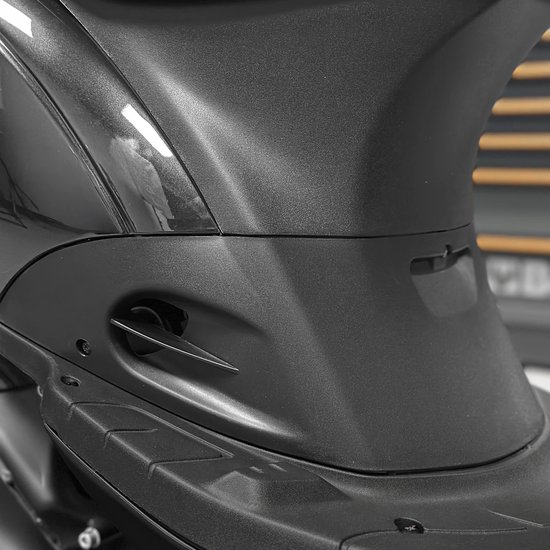 Motorscherm onder / bougiekap Piaggio Zip SP H2O zwart | bol