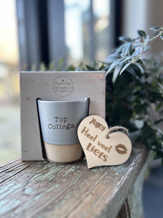 Creaties van Hier - Mok met houten hartje - Beker - Top Collega ...