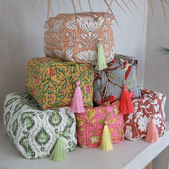 Toiletry bag Fez olive M | bol