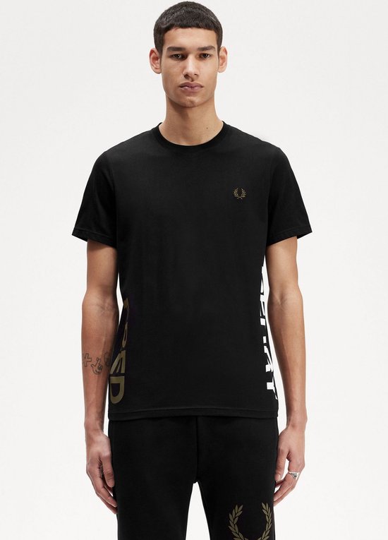 Fred Perry Graphic Branding T-Shirt - Zwart - S | bol