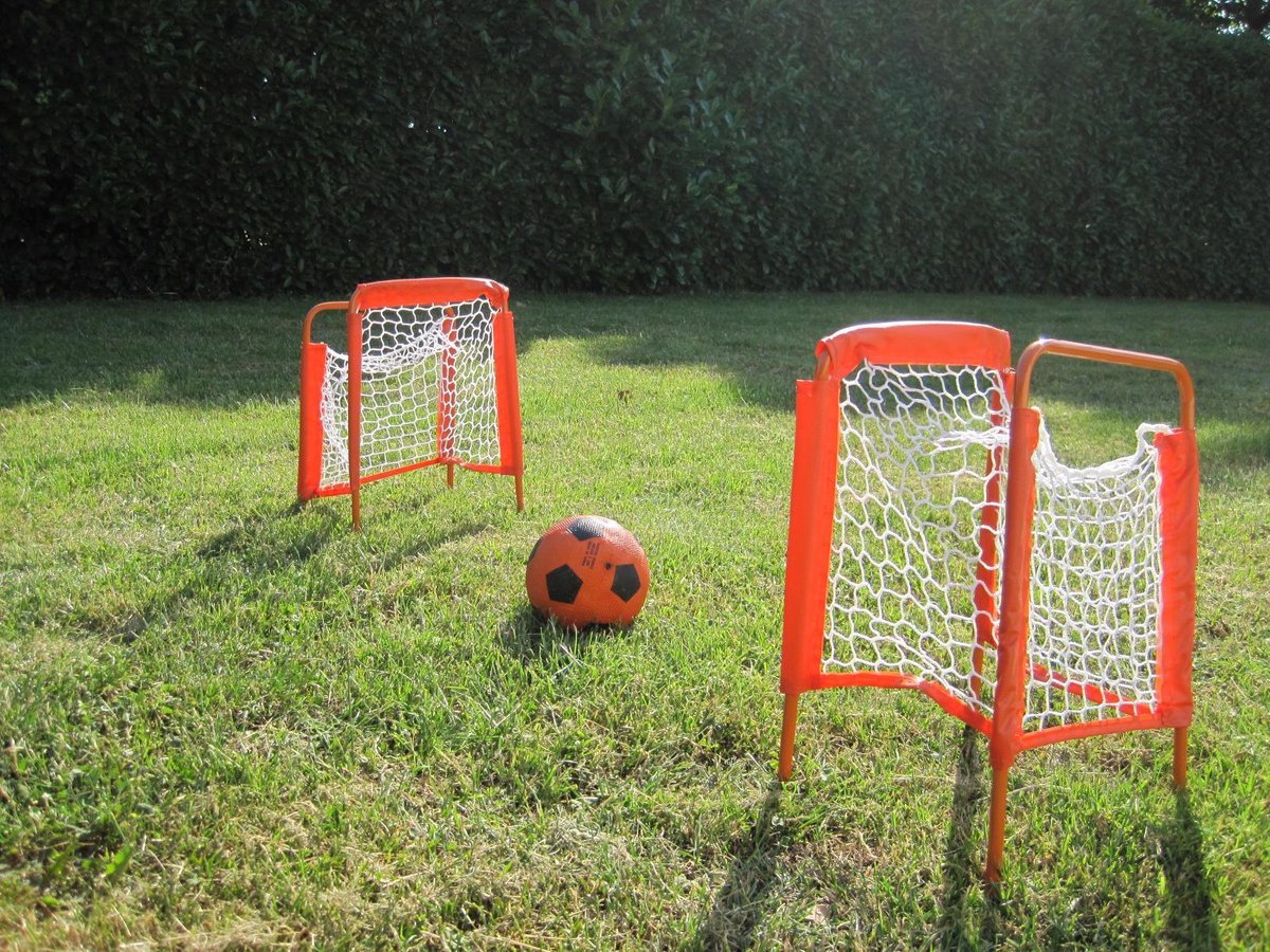 Beach Football Set in Orange - Strand Voetbalset Oranje | bol.com