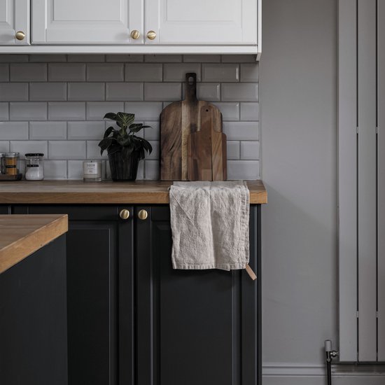 Rust-Oleum Zwart Afwasbaar Mat Keukenkast verf - Zwart Zand 750ml | bol.com