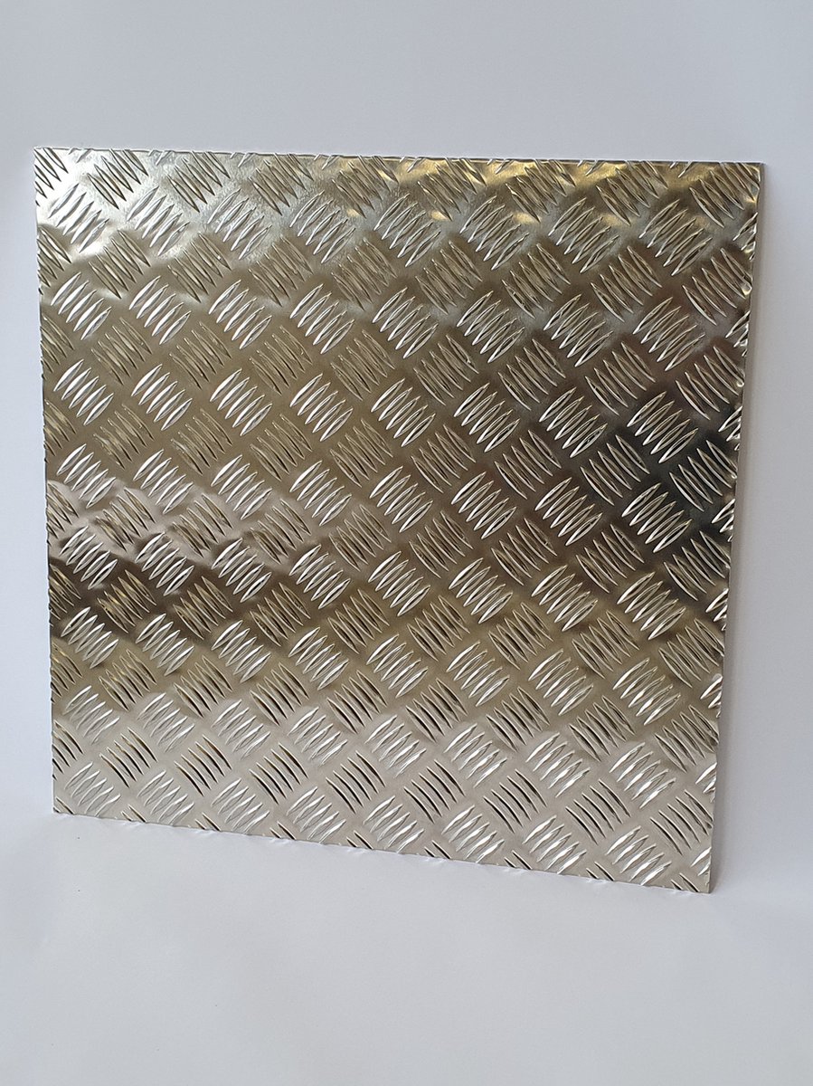 Aluminium traanplaat 500x500x2.5/4mm | bol