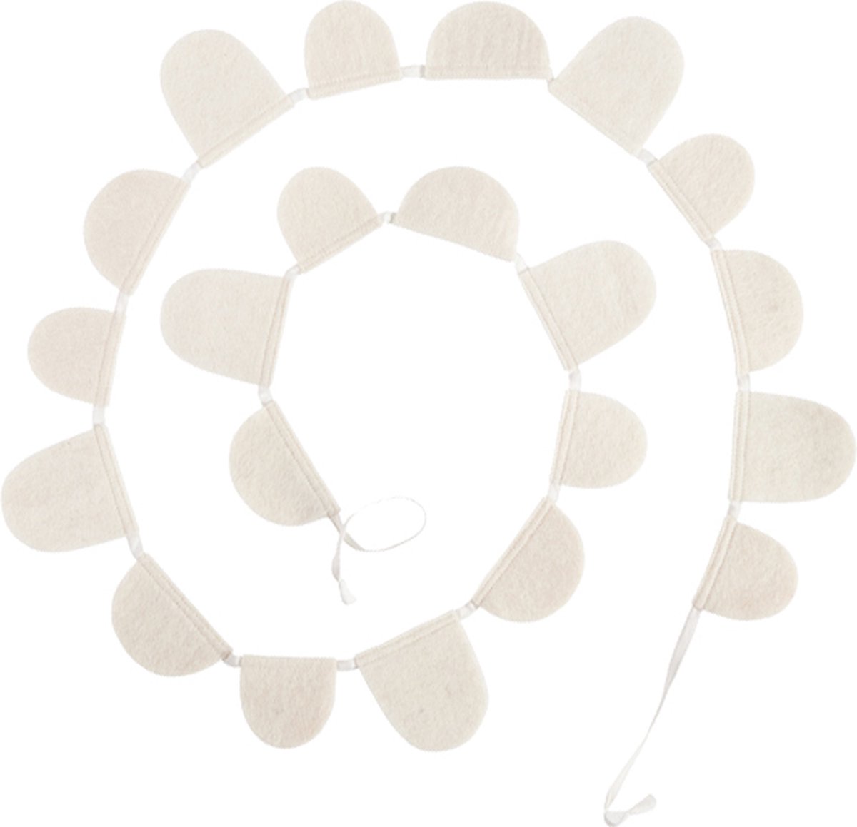 Slinger round flag | naturel | offwhite | vilt | vlaggenlijn ...