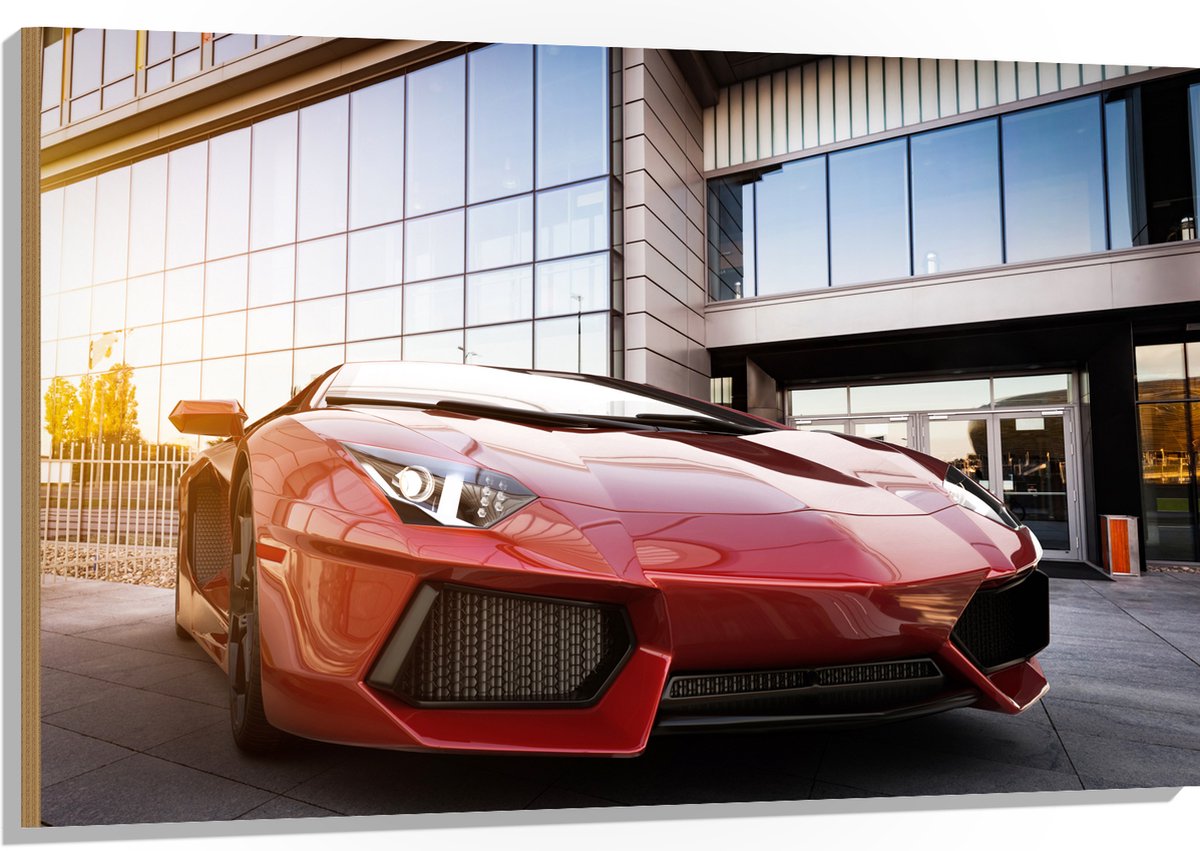 Hout - Rode Sportauto Geparkeerd voor Gebouw - 120x80 cm - 9 mm dik ...
