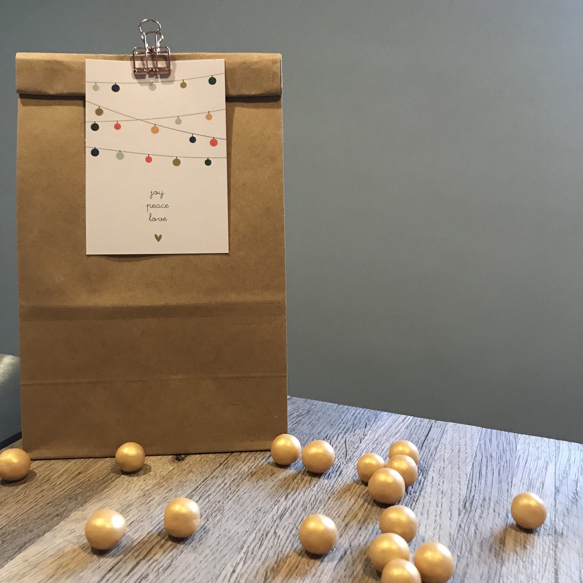 100 kerst zakjes - gift bags - papieren zakjes met 100 kleine ...