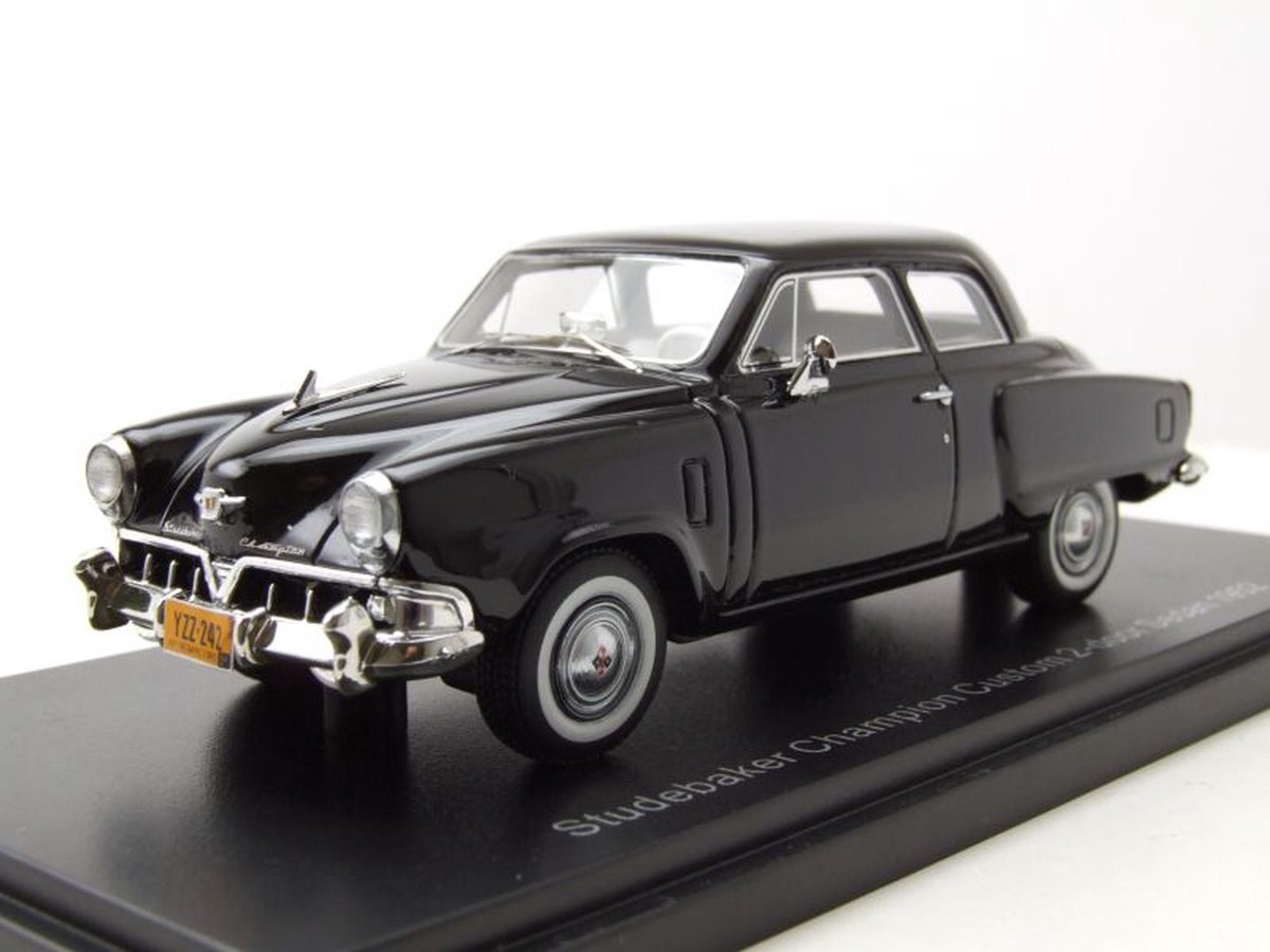 Studebaker Champion Custom 2-door Sedan 1952 Zwart 1-43 Neo Scale ...