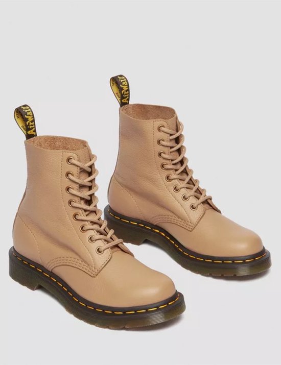 Dr Martens - Laarzen Beige Dr Martens Pascal Savannah Tan Boots Beige 30920439 | bol