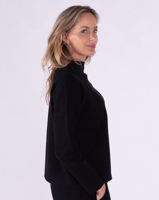 Dames trui zwart viscose langemouw met turtle col -Malmo. | bol
