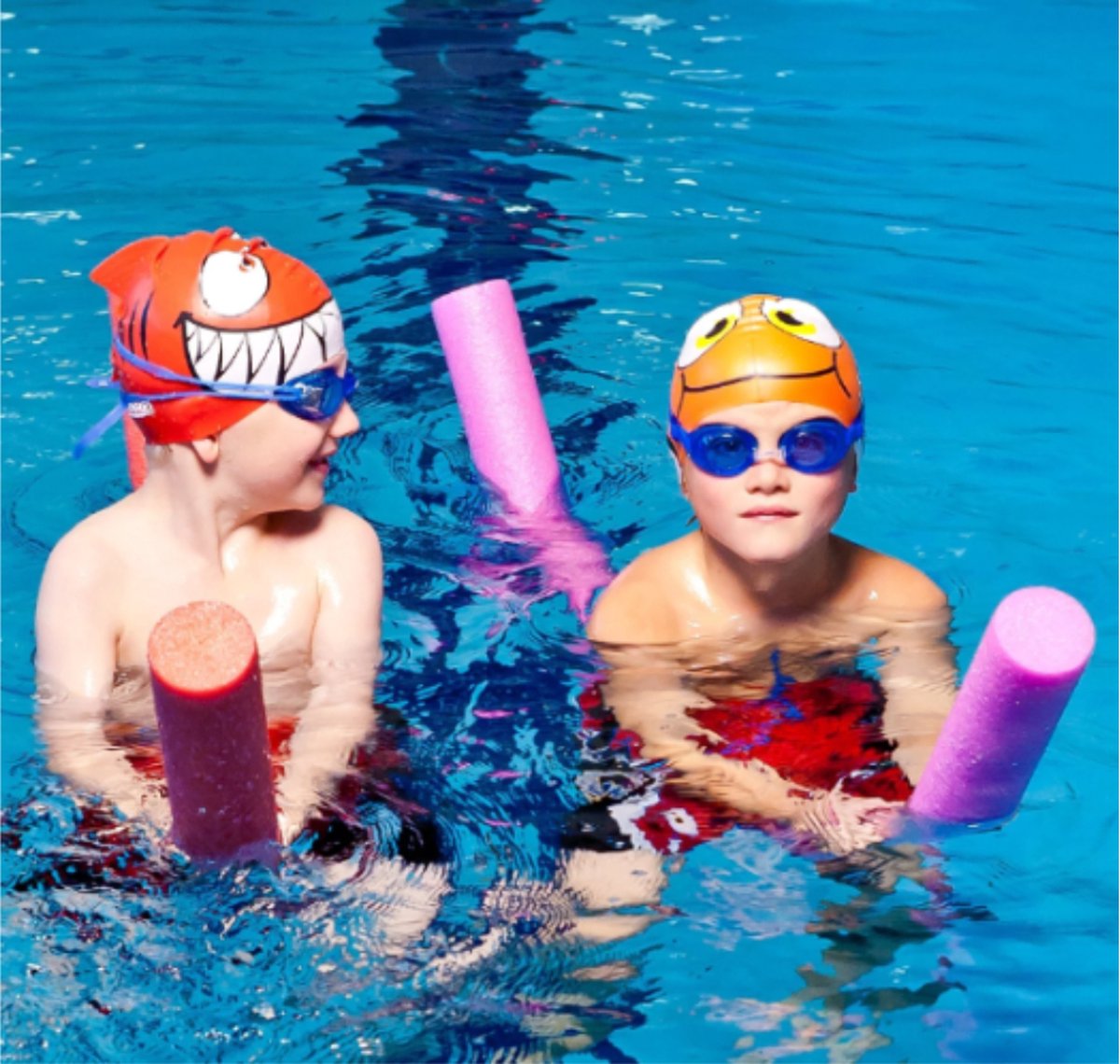 Zoggs Character Cap Junior 300710 Blue fish | bol.com